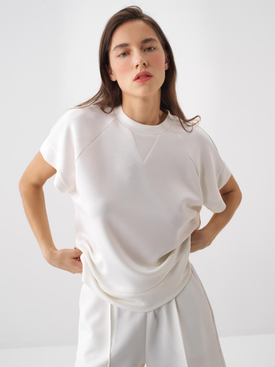 White Oversize Modal Blouse 25YB45602423-02 - Xint
